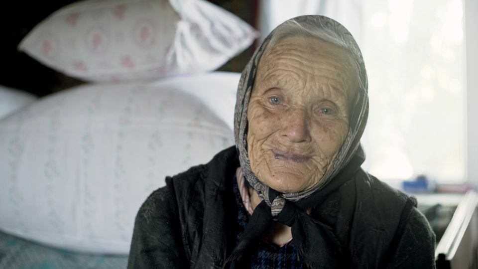 "Radije bih umrla od gladi u hladnoj kući, nego dinar tražila od dece ...